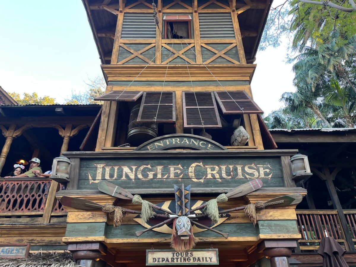 Disneyland Rope Drop Strategy and Guide - The Disney Specialist