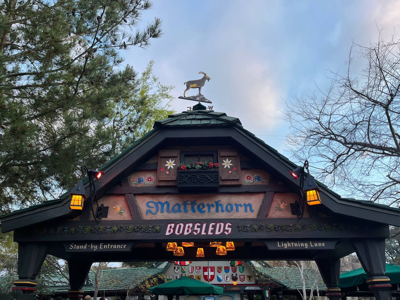 Disneyland Rope Drop Strategy and Guide - The Disney Specialist